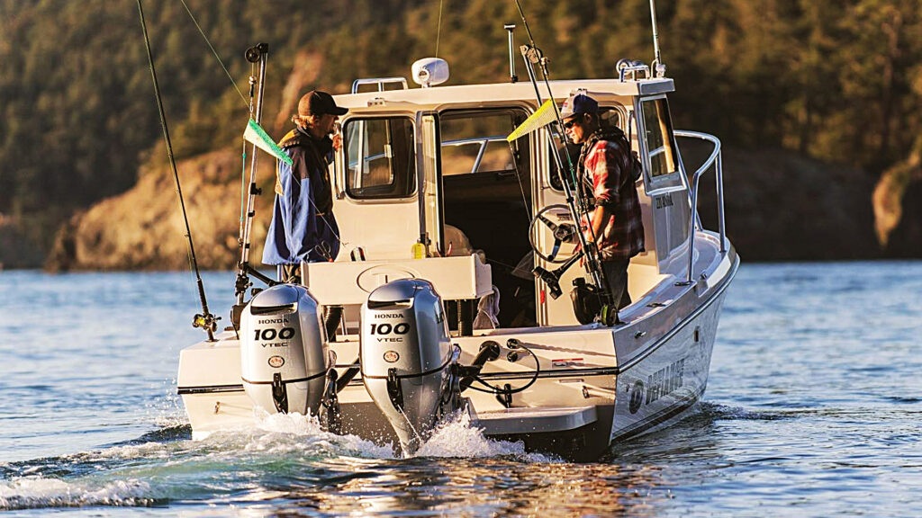 220 ADMIRAL EX – DEFIANCE BOATS