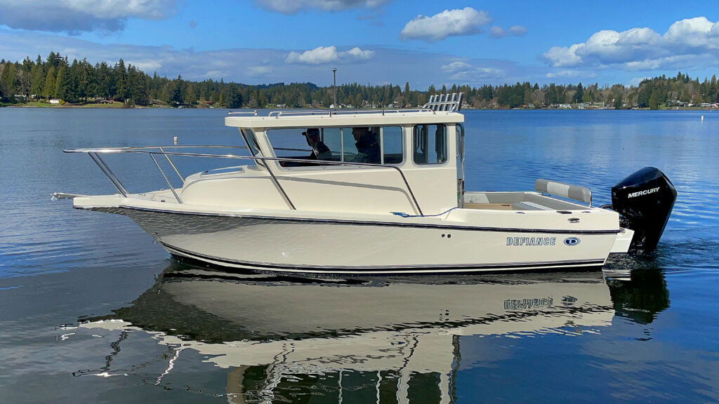 220 SAN JUAN EX – DEFIANCE BOATS