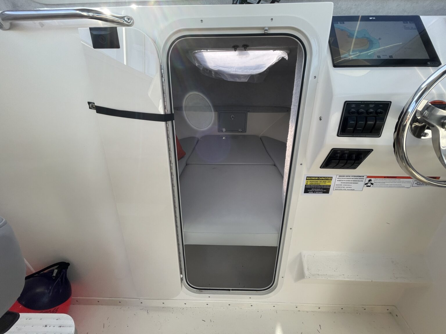 270 ADMIRAL EX – DEFIANCE BOATS