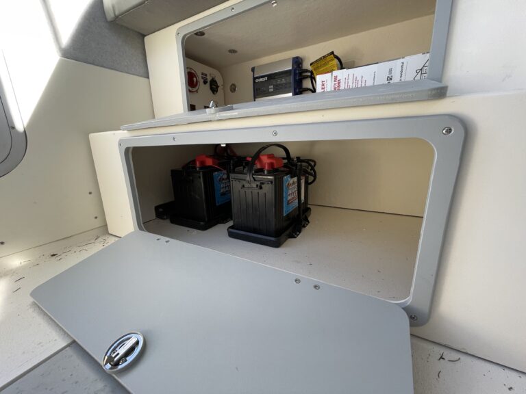 270 ADMIRAL EX – DEFIANCE BOATS