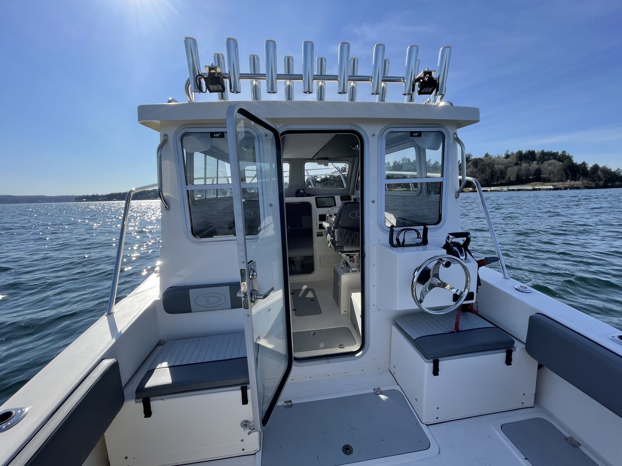 270 ADMIRAL EX – DEFIANCE BOATS