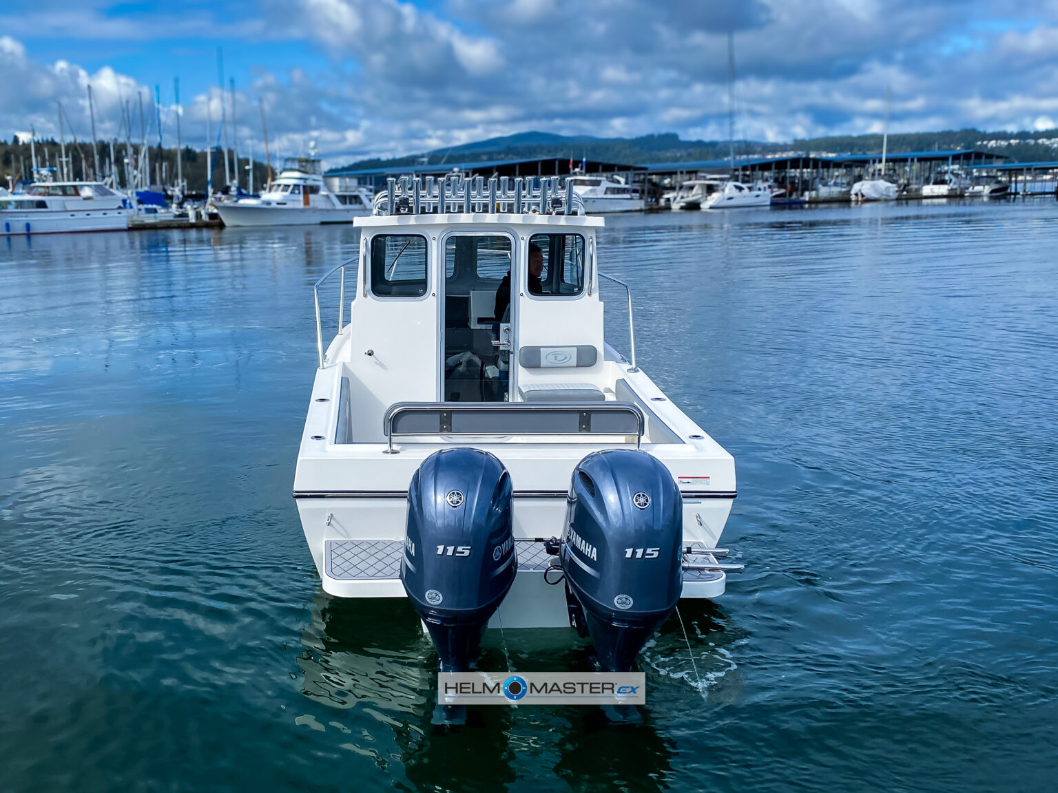 220 ADMIRAL EX – DEFIANCE BOATS